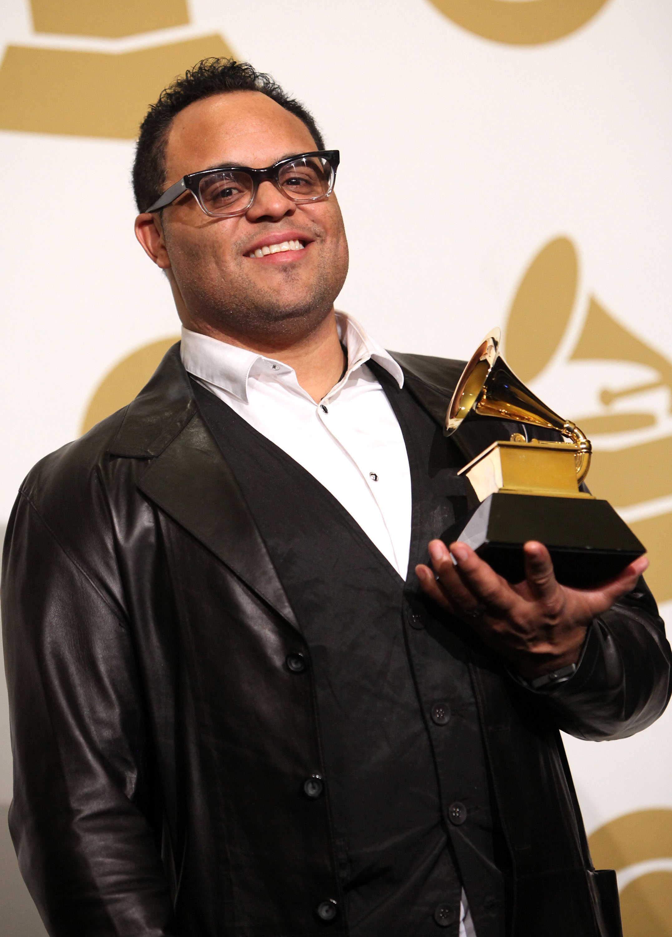 Pick Hit Of The Week - Israel Houghton "Hymn Of Breakthrough"