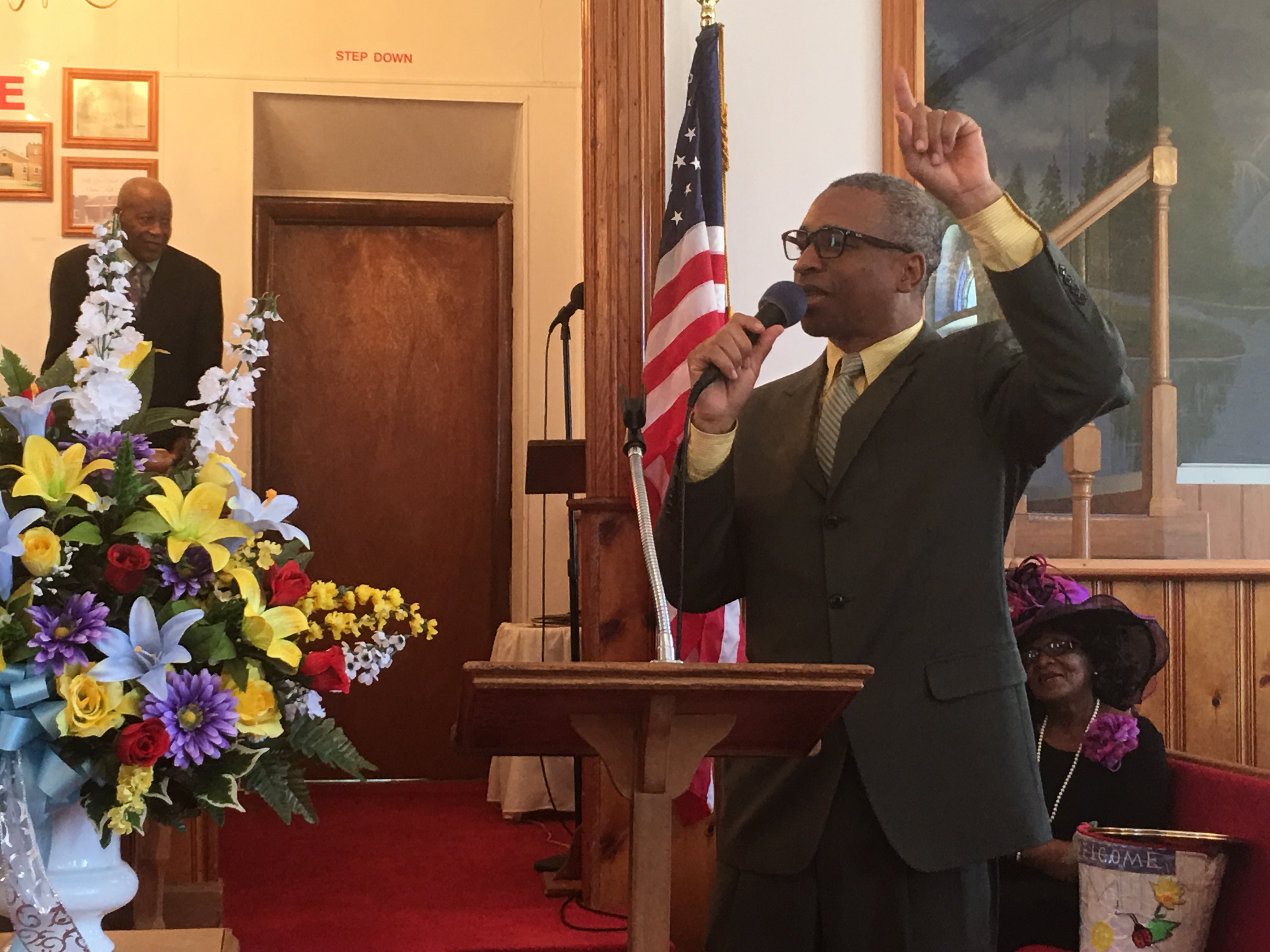 [PICTURES] Of The Pastor Of The Month Presentation For Pastor Donald ...